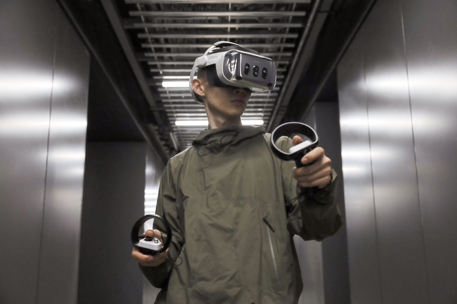 Finnish startup Varjo launches $3,990 mixed-reality headset to take on ...