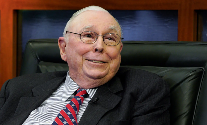 Apple CEO Tim Cook posts tribute to Berkshire Hathaway’s Charlie Munger