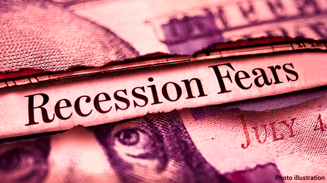 Major indexes end sharply lower amid U.S. recession fears; Apple declines